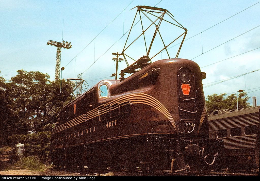 NJT GG1 4877 repainted in PRR livery